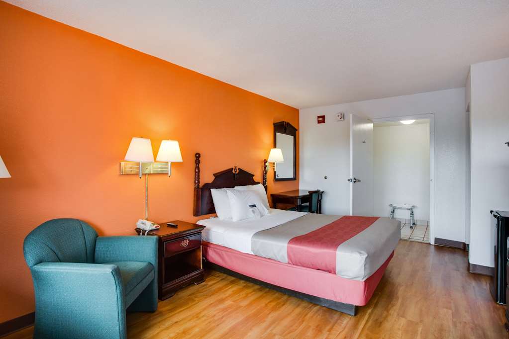 Motel 6 White House, TN | White House Tourism House